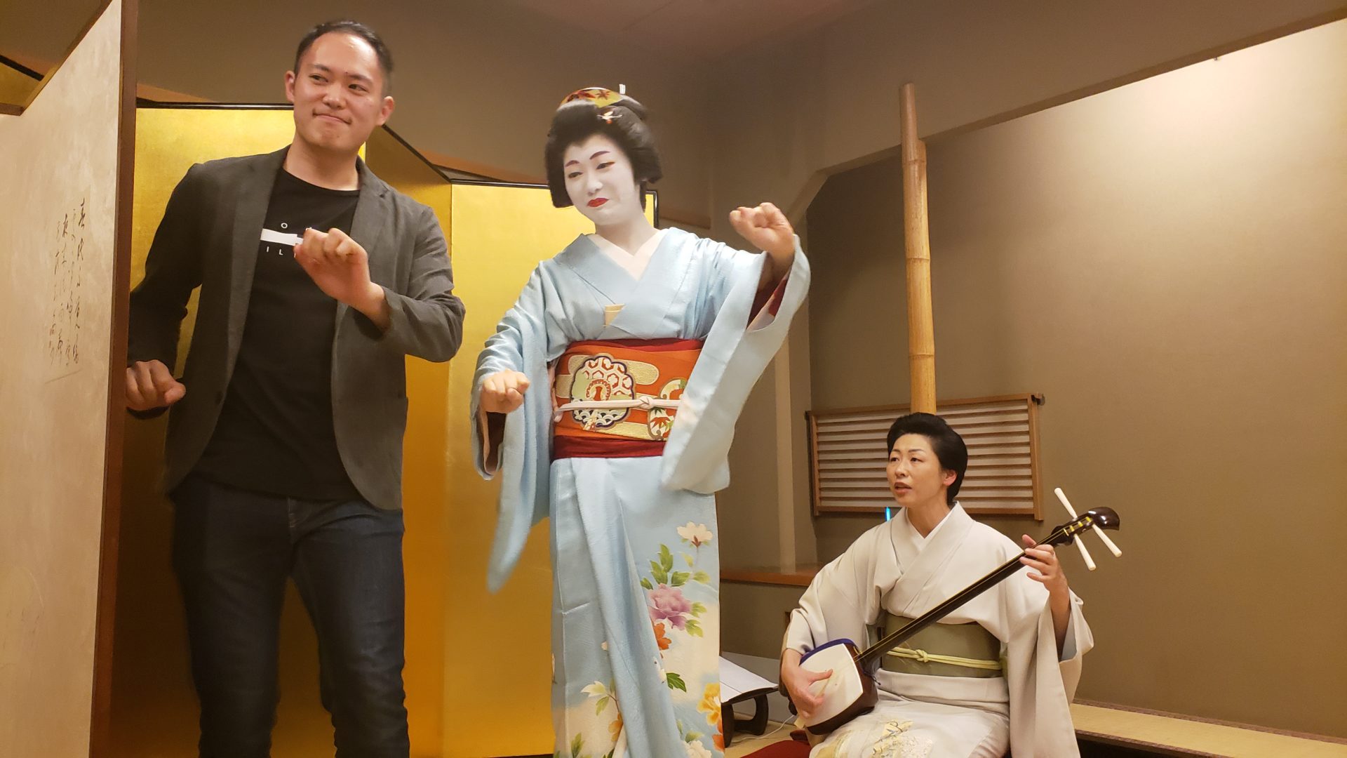 Kyoto Kimono Trip – Excursions – Japan Exploration Tours JIN